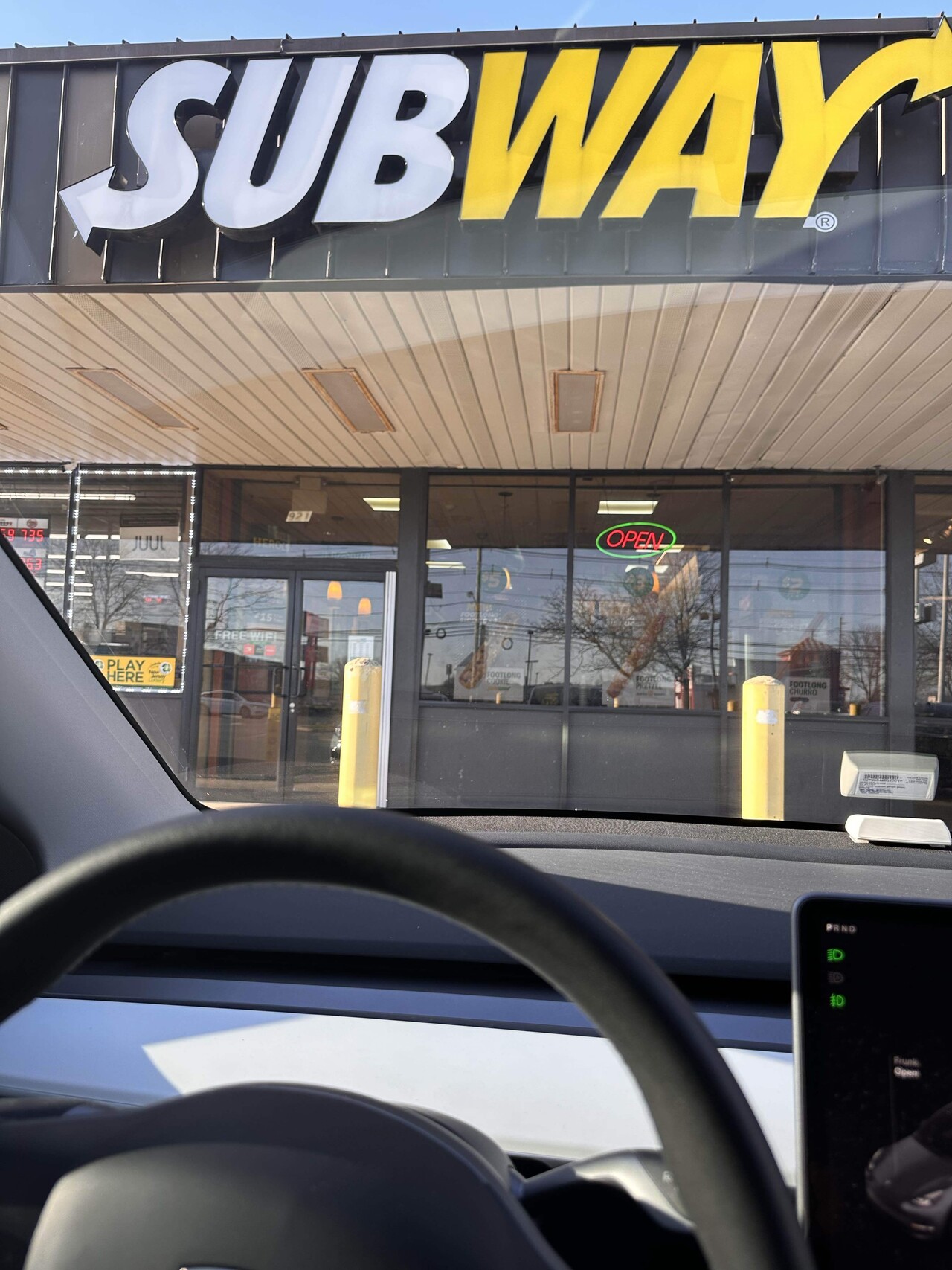 Subway after work | Food & Travel - Blind