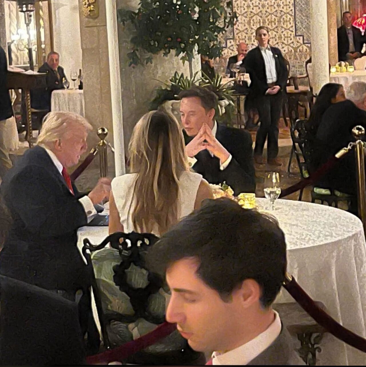Had a lovely dinner with POTUS and FLOTUS. 2026 is going to be amazing ...
