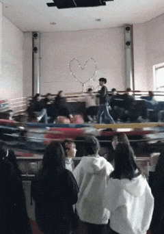 블라인드 | 블라블라: 디스코팡팡 고수.gif